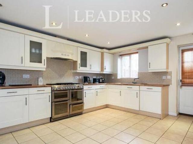 3 Bedroom Town House For Rent In Stapeley