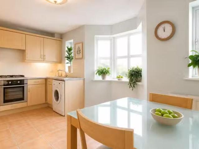 3 bedroom town house for rent in Star Avenue, Stoke Gifford, B.
