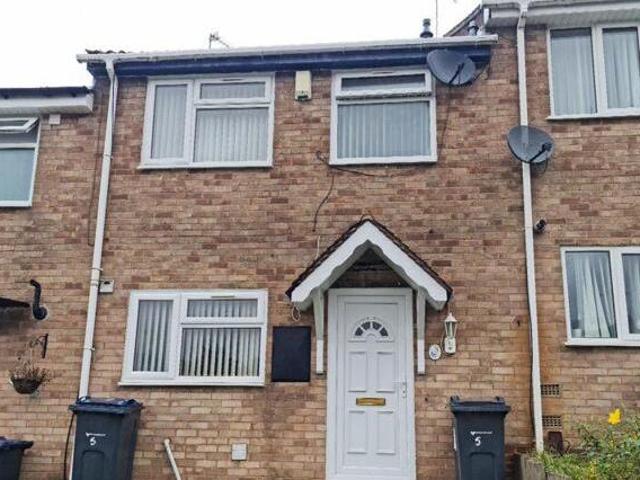 3 Bedroom Town House For Rent In Stirchley, Birmingham