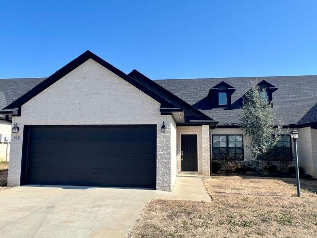 3 Bedroom Townhome in Chaffee Crossing! *ASK ABOUT MOVE IN SPECIAL!