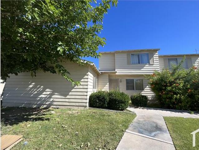 3 Bedroom Townhouse Condo 4972 Larkspur St in Las Vegas, NV 89120 | AffordableHousing. Com