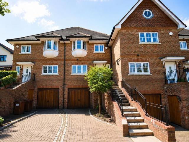 3 bedroom townhouse for sale