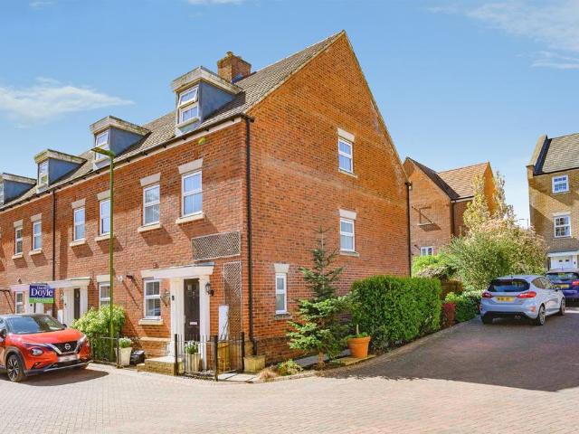 3 bedroom townhouse for sale