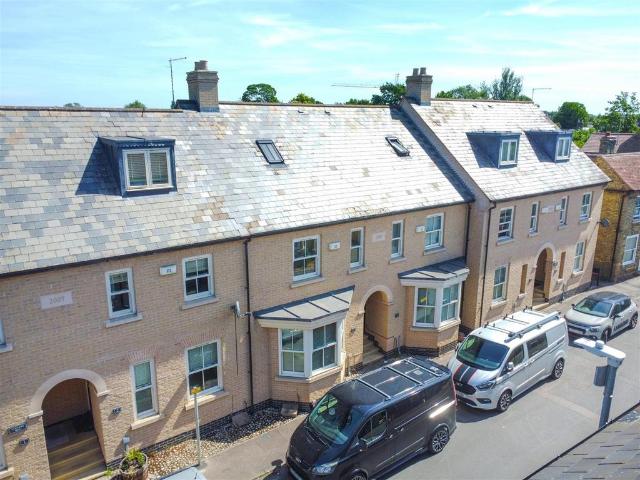 3 bedroom townhouse for sale