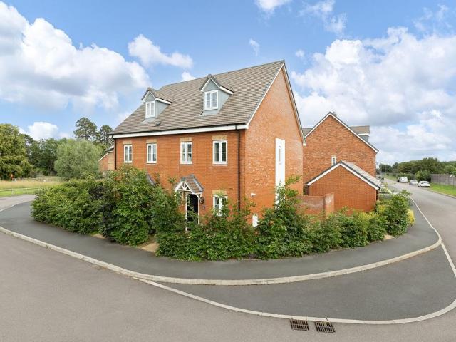 3 bedroom townhouse for sale