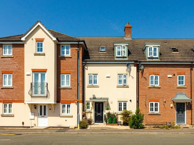 3 bedroom townhouse for sale