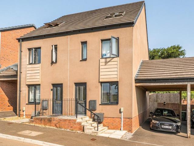 3 bedroom townhouse for sale