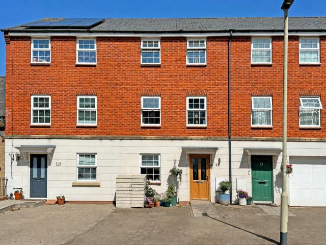 3 bedroom townhouse for sale