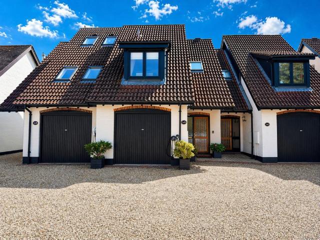 3 bedroom townhouse for sale