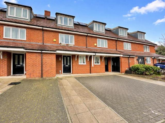 3 bedroom townhouse for sale