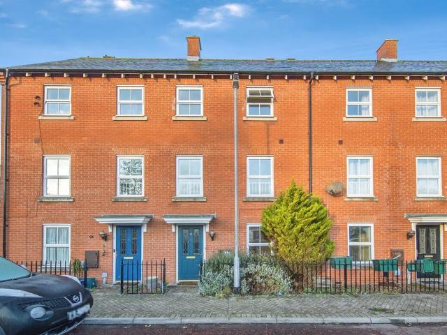3 bedroom townhouse for sale