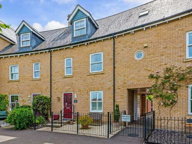 3 bedroom townhouse for sale