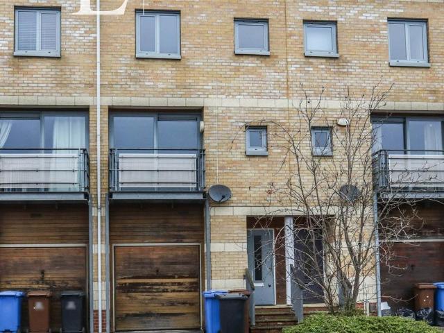 3 bedroom townhouse for sale