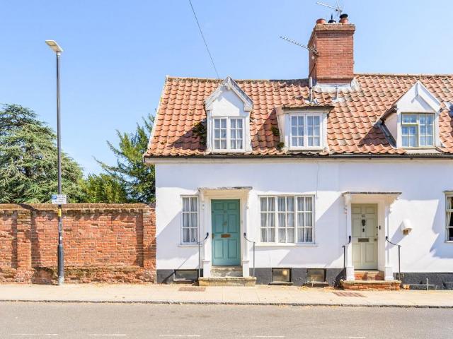 3 bedroom townhouse for sale