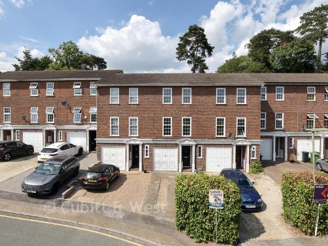 3 bedroom townhouse for sale
