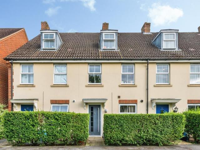 3 bedroom townhouse for sale