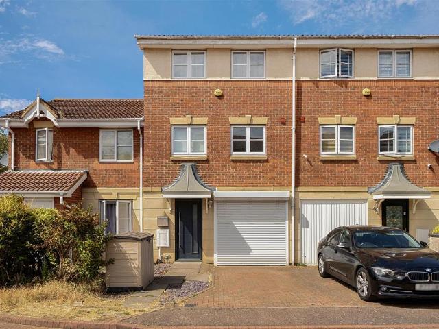 3 bedroom townhouse for sale