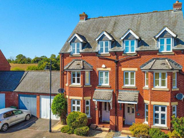 3 bedroom townhouse for sale