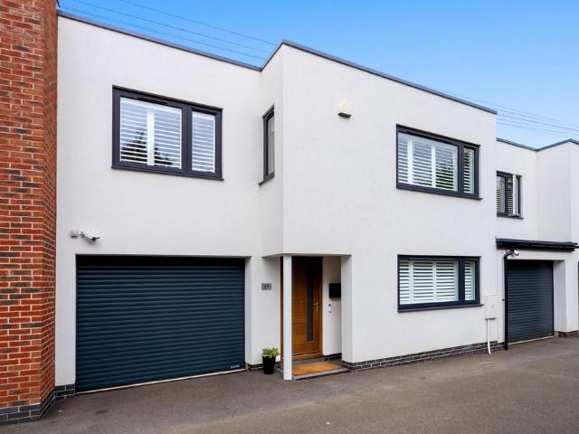 3 bedroom townhouse for sale