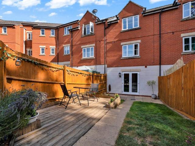 3 bedroom townhouse for sale
