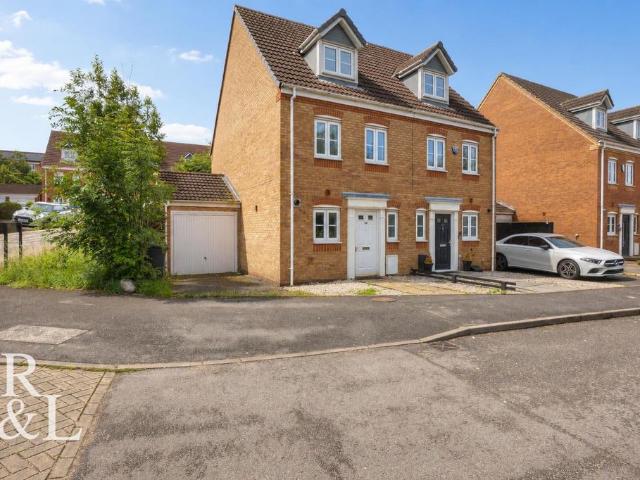 3 bedroom townhouse for sale