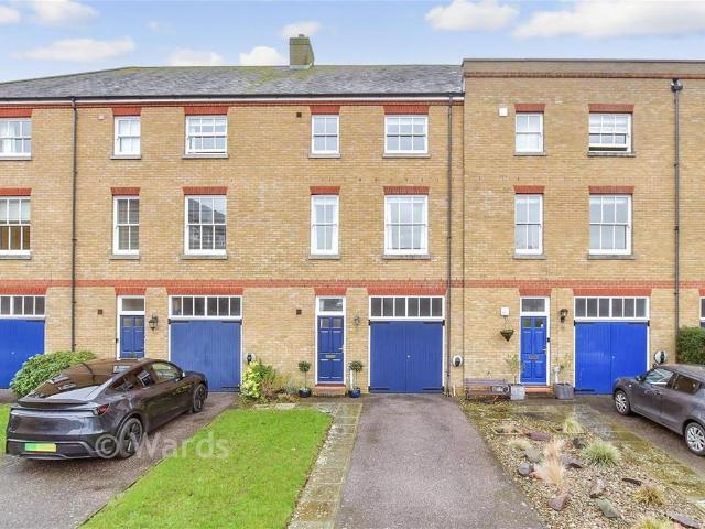 3 bedroom townhouse for sale
