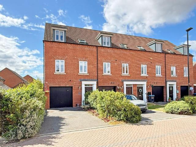 3 bedroom townhouse for sale