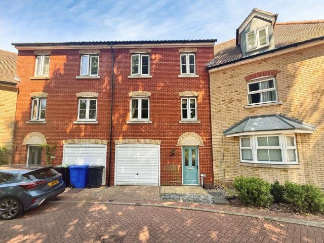 3 bedroom townhouse for sale