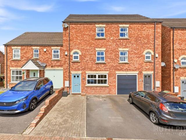 3 bedroom townhouse for sale