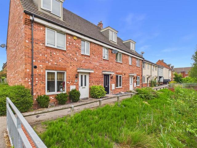 3 bedroom townhouse for sale