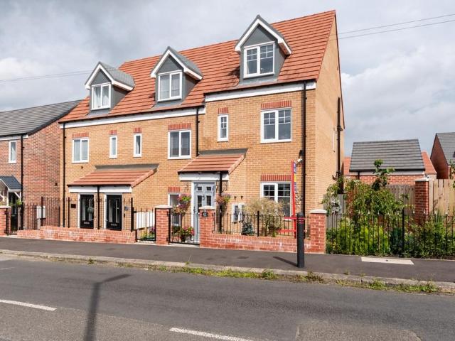 3 bedroom townhouse for sale