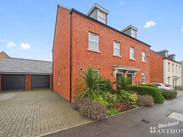 3 bedroom townhouse for sale