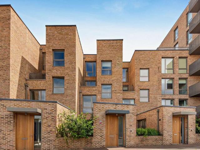 3 bedroom townhouse for sale