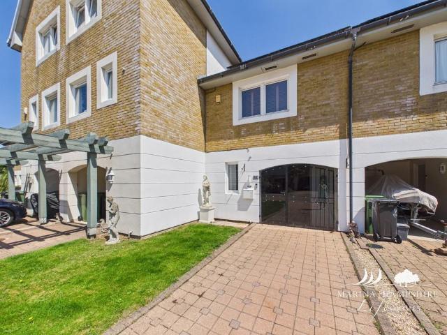 3 bedroom townhouse for sale