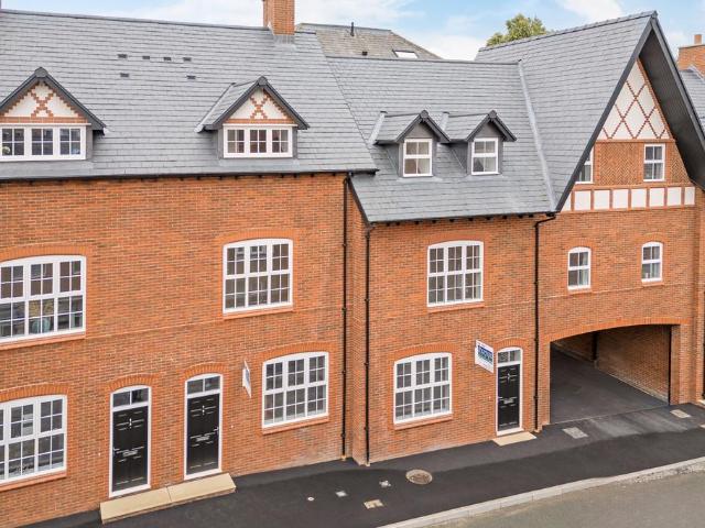 3 bedroom townhouse for sale