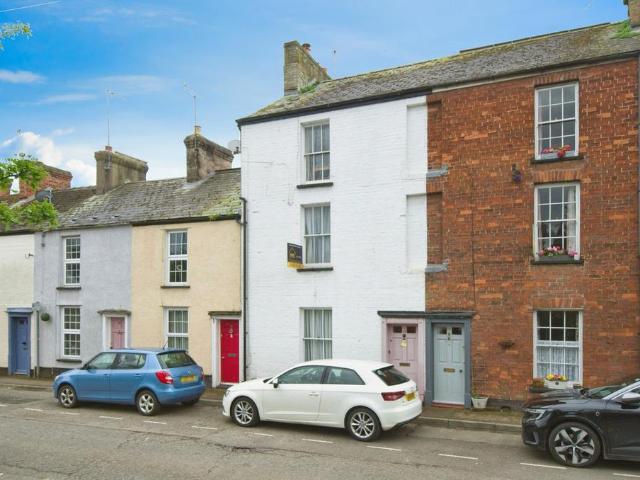 3 bedroom townhouse for sale