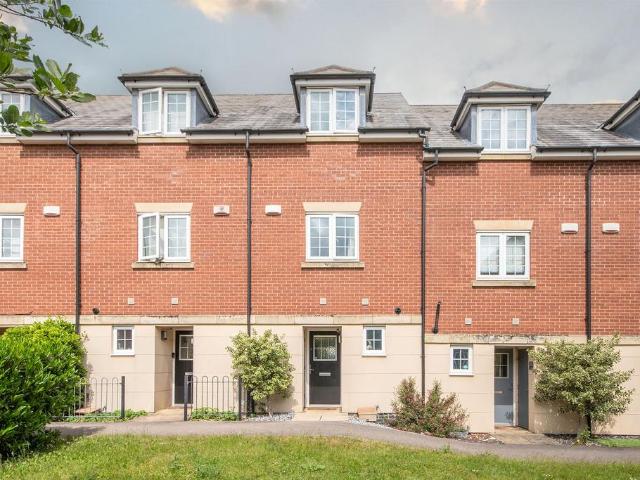 3 bedroom townhouse for sale