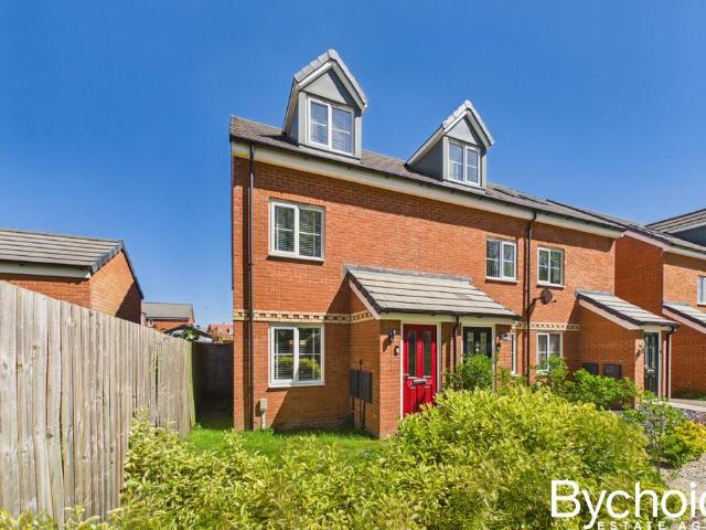 3 bedroom townhouse for sale