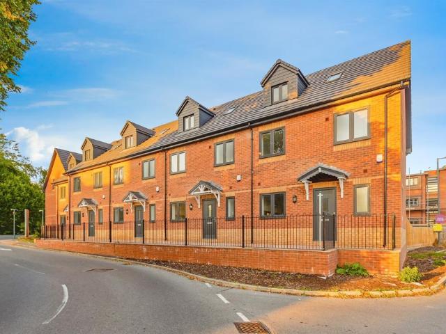 3 bedroom townhouse for sale