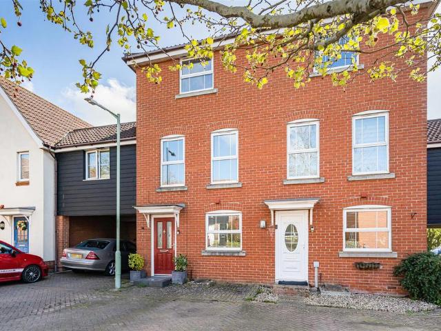 3 bedroom townhouse for sale