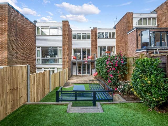 3 bedroom townhouse for sale