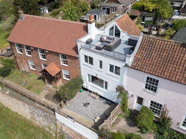 3 bedroom townhouse for sale