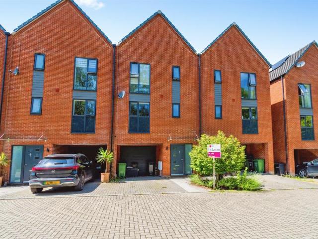 3 bedroom townhouse for sale