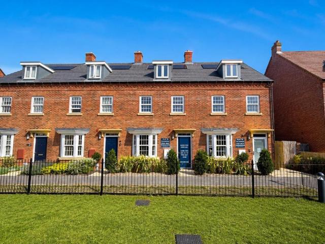3 bedroom townhouse for sale