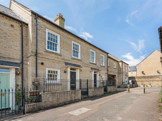 3 bedroom townhouse for sale