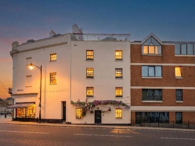 3 bedroom townhouse for sale
