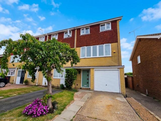 3 bedroom townhouse for sale