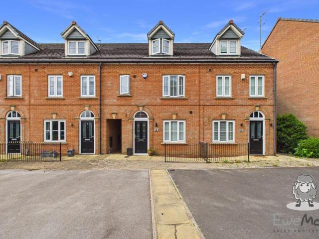 3 bedroom townhouse for sale