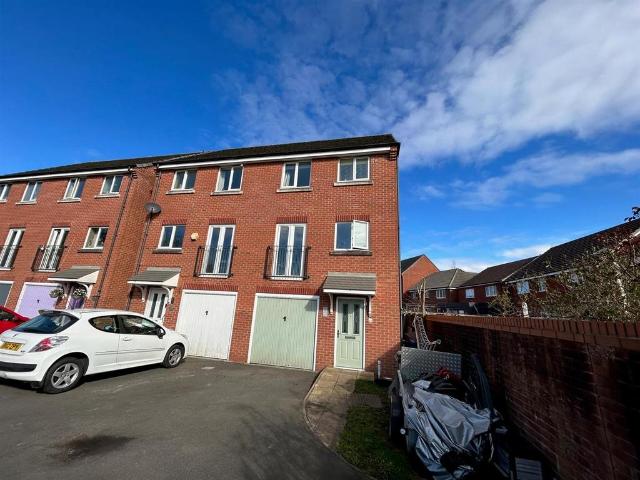 3 bedroom townhouse for sale