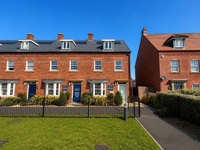 3 bedroom townhouse for sale